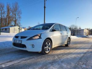 White Mitsubishi Grandis 2006 in Vilnius, with an engine capacity of 2.00 L and mileage of 320 thousand km for 1750 €, photo  on AUTOMOTO.COM.LV
