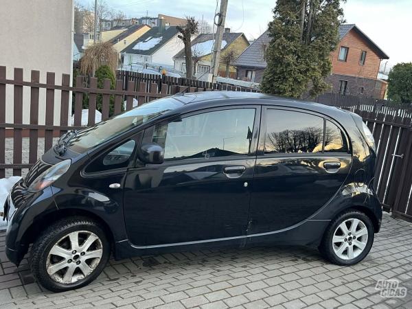 Melns Mitsubishi I-Miev 2011 Panevēža, ar dzinēja tilpumu 0.00 L un nobraukumu 156 tūkst. km par 1900 €, foto 3 vietnē AUTOMOTO.COM.LV