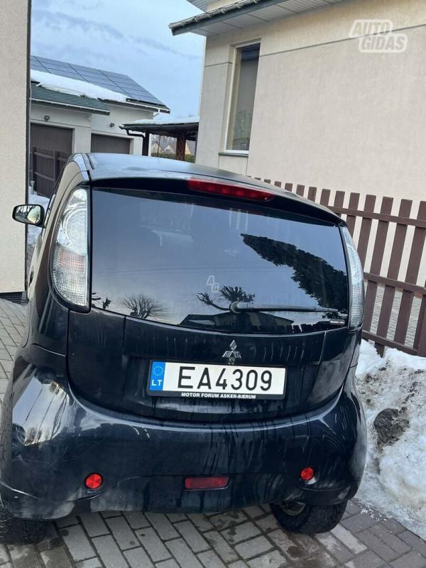Melns Mitsubishi I-Miev 2011 Panevēža, ar dzinēja tilpumu 0.00 L un nobraukumu 156 tūkst. km par 1900 €, foto 4 vietnē AUTOMOTO.COM.LV
