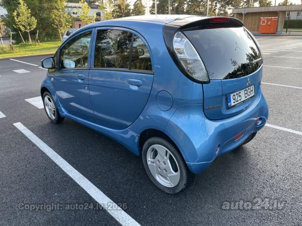 Zils Mitsubishi I-Miev 2012 Tallina, ar dzinēja tilpumu 0.00 L un nobraukumu 64 tūkst. km par 2999 €, foto 4 vietnē AUTOMOTO.COM.LV