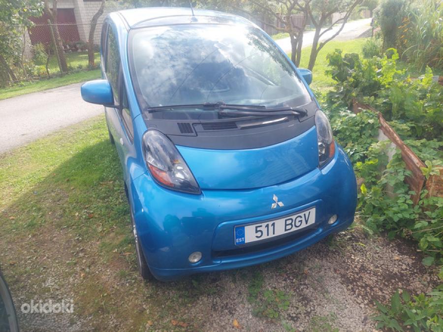 Zils Mitsubishi I-Miev 2011 Tallina, ar dzinēja tilpumu 35.00 L un nobraukumu 108 tūkst. km par 2299 €, foto 1 vietnē AUTOMOTO.COM.LV