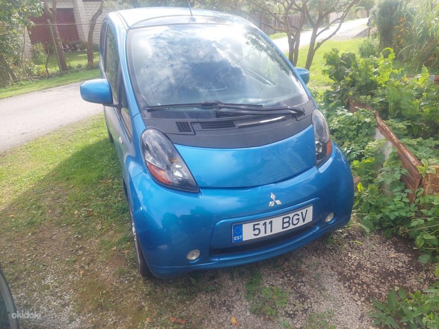 Zils Mitsubishi I-Miev 2011 Tallina, ar dzinēja tilpumu 35.00 L un nobraukumu 108 tūkst. km par 2299 €, foto 6 vietnē AUTOMOTO.COM.LV