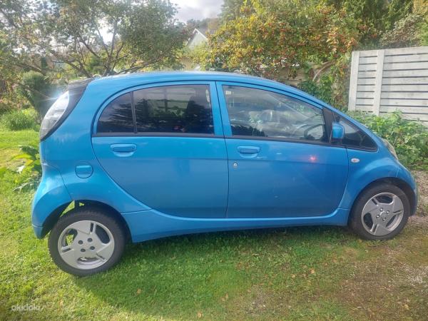 Blue Mitsubishi I-Miev 2011 in Tallinn, with an engine capacity of 35.00 L and mileage of 108 thousand km for 2299 €, photo 6 on AUTOMOTO.COM.LV