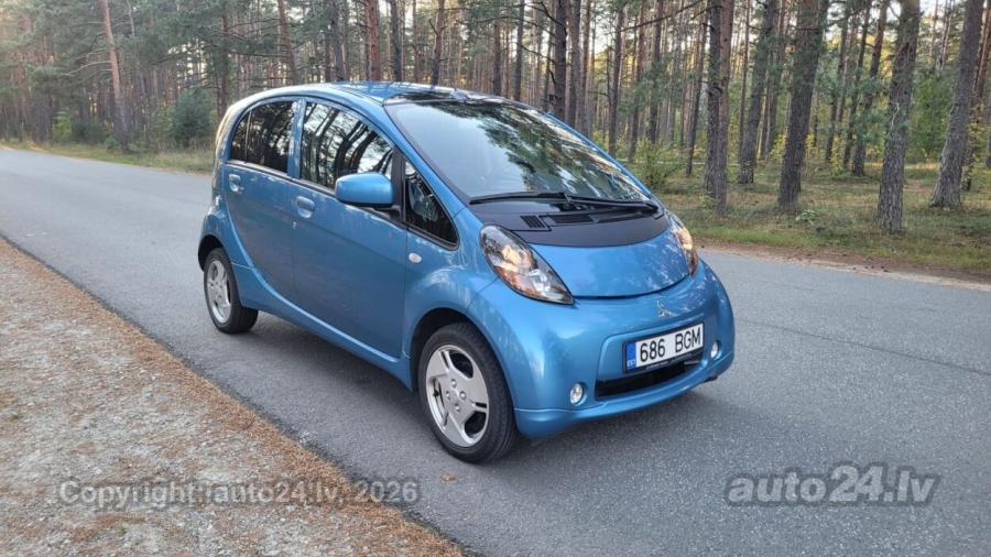 Zils Mitsubishi I-Miev 2012 Tallina, ar dzinēja tilpumu 0.00 L un nobraukumu 96 tūkst. km par 2950 €, foto 1 vietnē AUTOMOTO.COM.LV