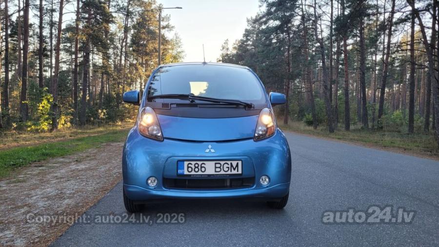 Zils Mitsubishi I-Miev 2012 Tallina, ar dzinēja tilpumu 0.00 L un nobraukumu 96 tūkst. km par 2950 €, foto 2 vietnē AUTOMOTO.COM.LV