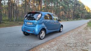 Zils Mitsubishi I-Miev 2012 Tallina, ar dzinēja tilpumu 0.00 L un nobraukumu 96 tūkst. km par 2950 €, foto 4 vietnē AUTOMOTO.COM.LV