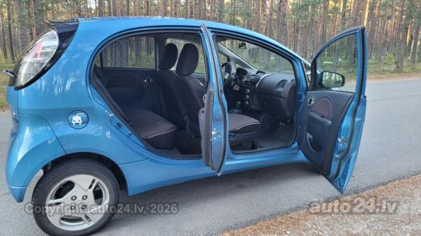 Blue Mitsubishi I-Miev 2012 in Tallinn, with an engine capacity of 0.00 L and mileage of 96 thousand km for 2950 €, photo 6 on AUTOMOTO.COM.LV