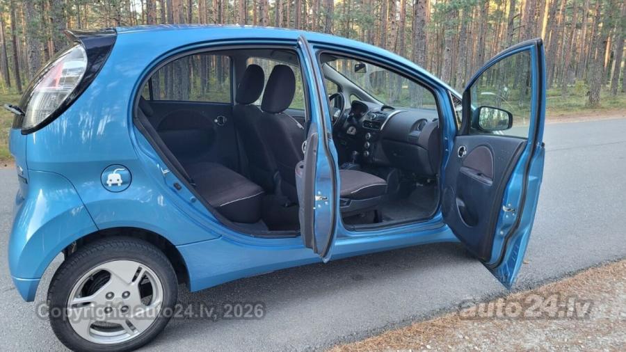 Zils Mitsubishi I-Miev 2012 Tallina, ar dzinēja tilpumu 0.00 L un nobraukumu 96 tūkst. km par 2950 €, foto 6 vietnē AUTOMOTO.COM.LV