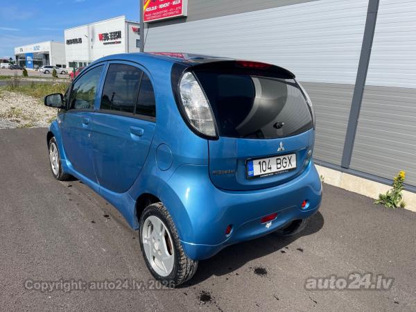Zils Mitsubishi I-Miev 2012 Rakvere, ar dzinēja tilpumu 0.00 L un nobraukumu 93 tūkst. km par 1990 €, foto 3 vietnē AUTOMOTO.COM.LV