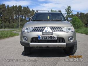 Smilšu krāsa Mitsubishi l-200 2010 Tallina, ar dzinēja tilpumu 2.50 L un nobraukumu 161 tūkst. km par 7600 €, foto  vietnē AUTOMOTO.COM.LV