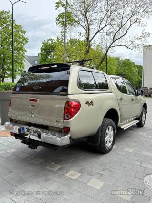 Beige Mitsubishi l-200 2010 in Tallinn, with an engine capacity of 2.50 L and mileage of 161 thousand km for 9990 €, photo 20 on AUTOMOTO.COM.LV