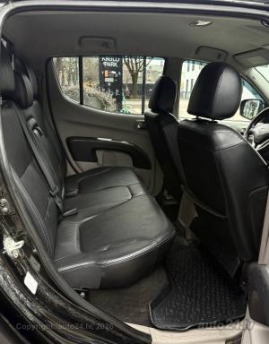 Black Mitsubishi l-200 2010 in Tallinn, with an engine capacity of 2.50 L and mileage of 342 thousand km for 7990 €, photo 11 on AUTOMOTO.COM.LV