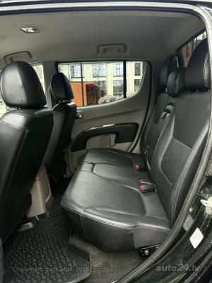 Black Mitsubishi l-200 2010 in Tallinn, with an engine capacity of 2.50 L and mileage of 342 thousand km for 7990 €, photo 15 on AUTOMOTO.COM.LV