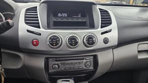 Black Mitsubishi l-200 2011 in Riga, with an engine capacity of 2.50 L and mileage of 159 thousand km for 9950 €, photo 19 on AUTOMOTO.COM.LV