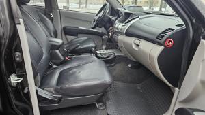 Black Mitsubishi l-200 2011 in Riga, with an engine capacity of 2.50 L and mileage of 159 thousand km for 9950 €, photo 23 on AUTOMOTO.COM.LV