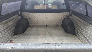 Black Mitsubishi l-200 2011 in Riga, with an engine capacity of 2.50 L and mileage of 159 thousand km for 9950 €, photo 26 on AUTOMOTO.COM.LV