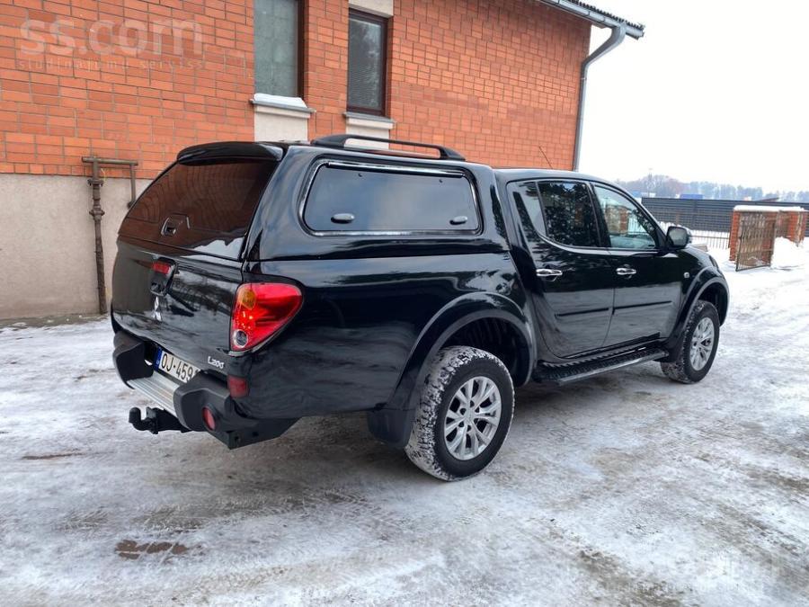 Melns Mitsubishi l-200 2014 Bauska, ar dzinēja tilpumu 2.50 L un nobraukumu 0 tūkst. km par 13500 €, foto 5 vietnē AUTOMOTO.COM.LV