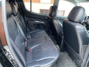 Melns Mitsubishi l-200 2014 Bauska, ar dzinēja tilpumu 2.50 L un nobraukumu 0 tūkst. km par 13500 €, foto 11 vietnē AUTOMOTO.COM.LV