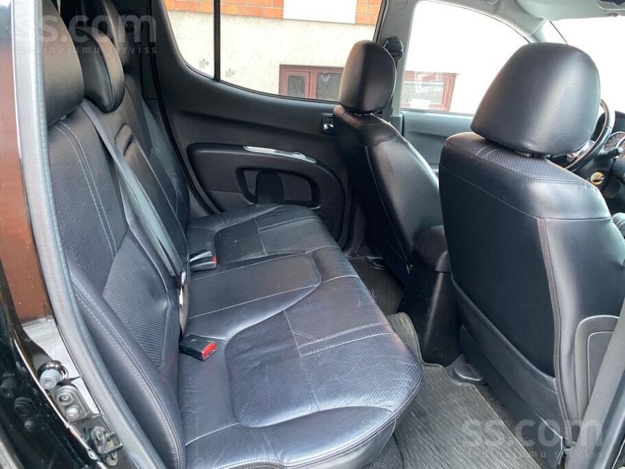 Melns Mitsubishi l-200 2014 Bauska, ar dzinēja tilpumu 2.50 L un nobraukumu 0 tūkst. km par 13500 €, foto 11 vietnē AUTOMOTO.COM.LV