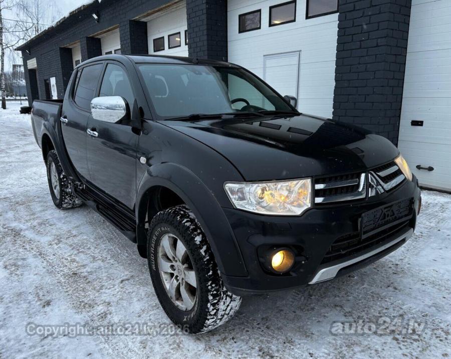 Melns Mitsubishi l-200 2014 Valga, ar dzinēja tilpumu 2.50 L un nobraukumu 359 tūkst. km par 2000 €, foto 2 vietnē AUTOMOTO.COM.LV