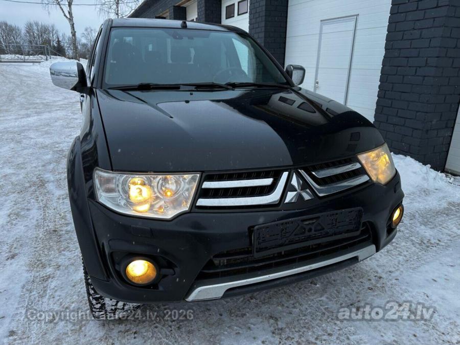 Melns Mitsubishi l-200 2014 Valga, ar dzinēja tilpumu 2.50 L un nobraukumu 359 tūkst. km par 2000 €, foto 9 vietnē AUTOMOTO.COM.LV