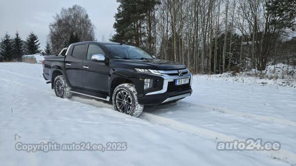 Melns Mitsubishi l-200 2020 Veru, ar dzinēja tilpumu 2.30 L un nobraukumu 118 tūkst. km par 30000 €, foto 7 vietnē AUTOMOTO.COM.LV