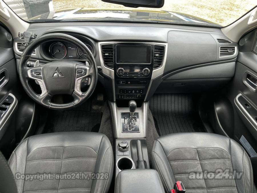 Melns Mitsubishi l-200 2020 Tallina, ar dzinēja tilpumu 2.30 L un nobraukumu 163 tūkst. km par 26999 €, foto 12 vietnē AUTOMOTO.COM.LV