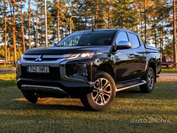 Mitsubishi l-200 2020 Tallina vietnÄ Melns Mitsubishi l-200 2020 Tallina, ar dzinÄja tilpumu 2.30 L un nobraukumu 177 tÅ«kst. km par 27000 ā¬, foto 3 vietnÄ AUTOMOTO.COM.LV