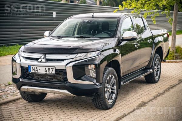 Melns Mitsubishi l-200 2021 Rīga, ar dzinēja tilpumu 2.30 L un nobraukumu 344 tūkst. km par 24188 €, foto 1 vietnē AUTOMOTO.COM.LV
