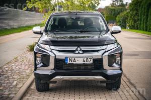 Melns Mitsubishi l-200 2021 Rīga, ar dzinēja tilpumu 2.30 L un nobraukumu 344 tūkst. km par 19990 €, foto 3 vietnē AUTOMOTO.COM.LV