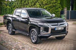 Melns Mitsubishi l-200 2021 Rīga, ar dzinēja tilpumu 2.30 L un nobraukumu 344 tūkst. km par 19990 €, foto 4 vietnē AUTOMOTO.COM.LV