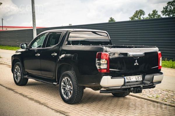 Melns Mitsubishi l-200 2021 Rīga, ar dzinēja tilpumu 2.30 L un nobraukumu 344 tūkst. km par 24188 €, foto 6 vietnē AUTOMOTO.COM.LV