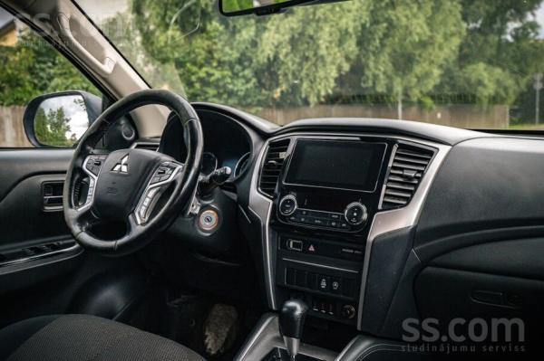 Melns Mitsubishi l-200 2021 Rīga, ar dzinēja tilpumu 2.30 L un nobraukumu 344 tūkst. km par 24188 €, foto 8 vietnē AUTOMOTO.COM.LV