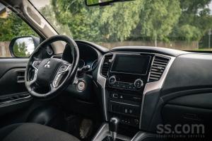 Melns Mitsubishi l-200 2021 Rīga, ar dzinēja tilpumu 2.30 L un nobraukumu 344 tūkst. km par 19990 €, foto 9 vietnē AUTOMOTO.COM.LV