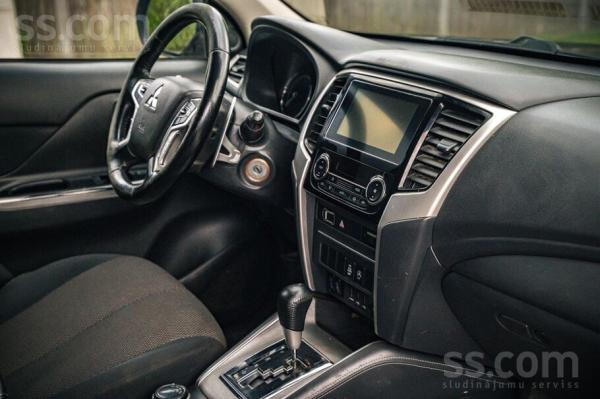 Melns Mitsubishi l-200 2021 Rīga, ar dzinēja tilpumu 2.30 L un nobraukumu 344 tūkst. km par 24188 €, foto 9 vietnē AUTOMOTO.COM.LV