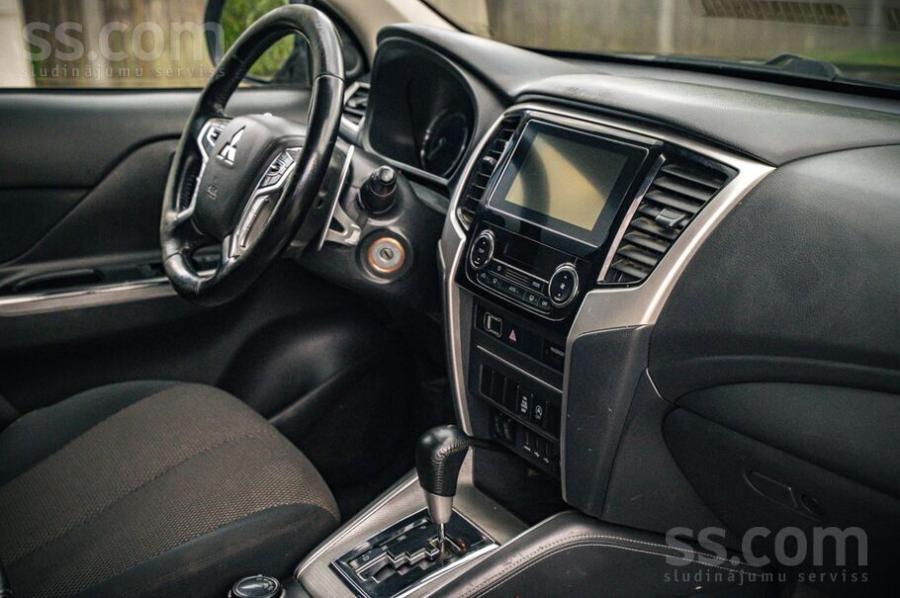 Melns Mitsubishi l-200 2021 Rīga, ar dzinēja tilpumu 2.30 L un nobraukumu 344 tūkst. km par 19990 €, foto 10 vietnē AUTOMOTO.COM.LV