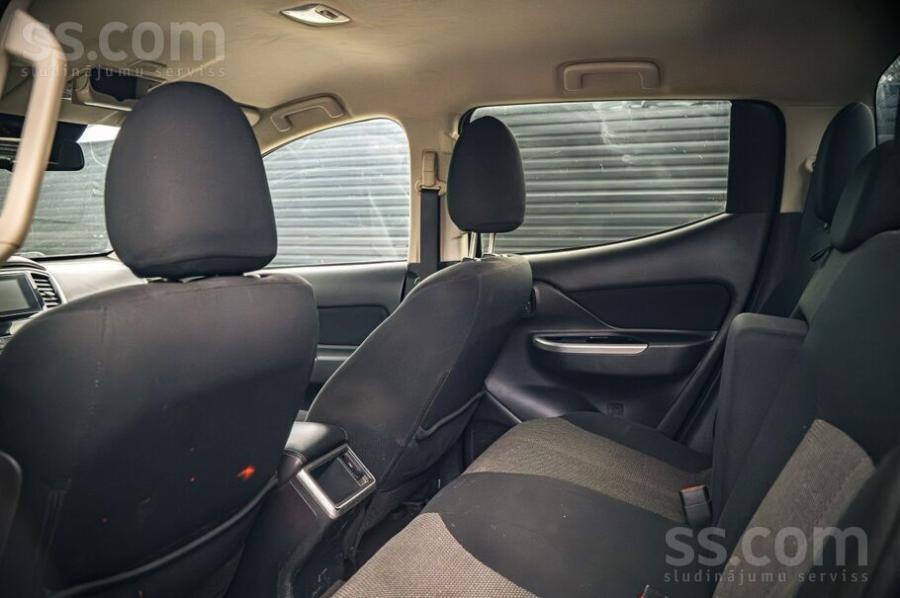 Melns Mitsubishi l-200 2021 Rīga, ar dzinēja tilpumu 2.30 L un nobraukumu 344 tūkst. km par 19990 €, foto 12 vietnē AUTOMOTO.COM.LV