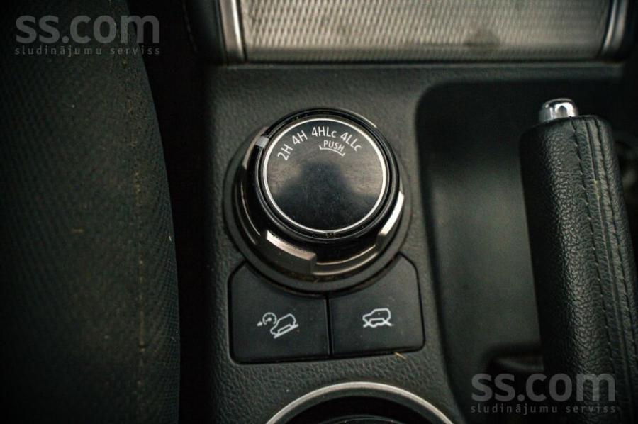 Melns Mitsubishi l-200 2021 Rīga, ar dzinēja tilpumu 2.30 L un nobraukumu 344 tūkst. km par 19990 €, foto 16 vietnē AUTOMOTO.COM.LV