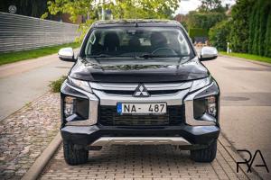 Melns Mitsubishi l-200 2021 Rīga, ar dzinēja tilpumu 2.27 L un nobraukumu 344 tūkst. km par 24188 €, foto 3 vietnē AUTOMOTO.COM.LV