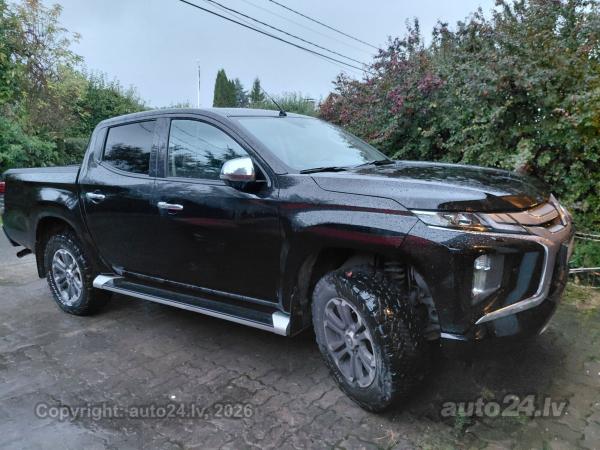 Mitsubishi l-200 2022 Tallina vietnē Melns Mitsubishi l-200 2022 Tallina, ar dzinēja tilpumu 2.30 L un nobraukumu 116 tūkst. km par 29500 €, foto 4 vietnē AUTOMOTO.COM.LV
