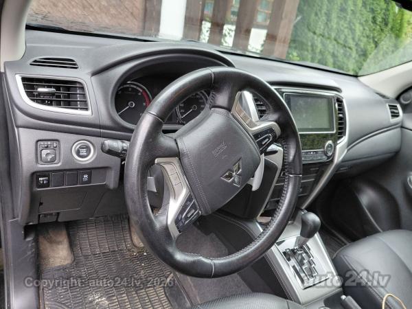 Mitsubishi l-200 2022 Tallina vietnē Melns Mitsubishi l-200 2022 Tallina, ar dzinēja tilpumu 2.30 L un nobraukumu 116 tūkst. km par 29500 €, foto 9 vietnē AUTOMOTO.COM.LV