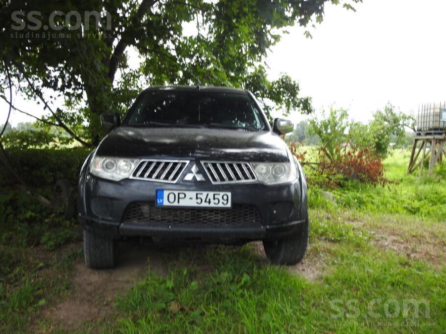 Melns Mitsubishi l-200 2012 Ogre, ar dzinēja tilpumu 2.50 L un nobraukumu 265 tūkst. km par 6900 €, foto 3 vietnē AUTOMOTO.COM.LV