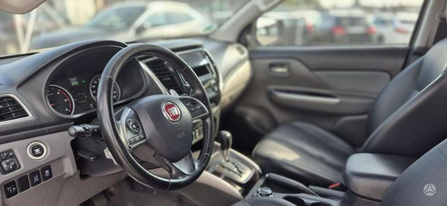 Black Mitsubishi l-200 2017 in Kaunas, with an engine capacity of 2.44 L and mileage of 190 thousand km for 13450 €, photo 7 on AUTOMOTO.COM.LV