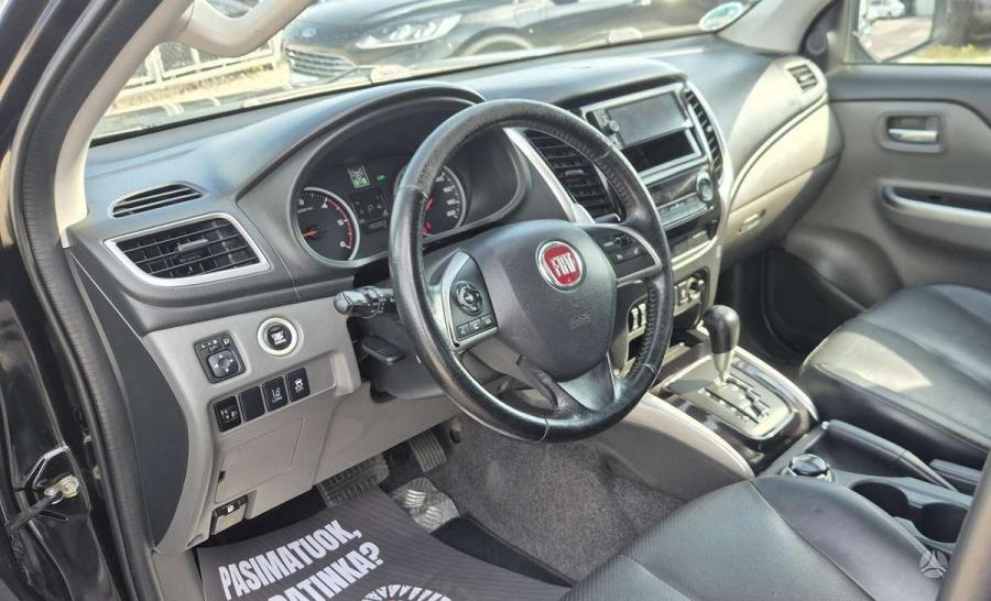 Black Mitsubishi l-200 2017 in Kaunas, with an engine capacity of 2.44 L and mileage of 190 thousand km for 13450 €, photo 8 on AUTOMOTO.COM.LV