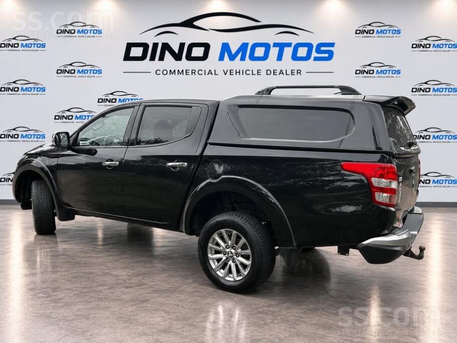 Black Mitsubishi l-200 2017 in Riga, with an engine capacity of 2.40 L and mileage of 265 thousand km for 13800 €, photo 4 on AUTOMOTO.COM.LV