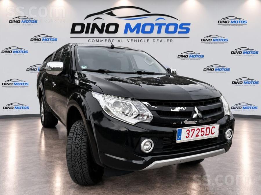 Black Mitsubishi l-200 2017 in Riga, with an engine capacity of 2.40 L and mileage of 265 thousand km for 13800 €, photo 9 on AUTOMOTO.COM.LV