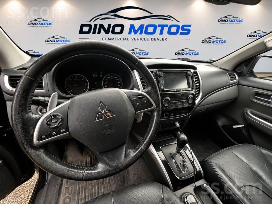 Black Mitsubishi l-200 2017 in Riga, with an engine capacity of 2.40 L and mileage of 265 thousand km for 13800 €, photo 13 on AUTOMOTO.COM.LV