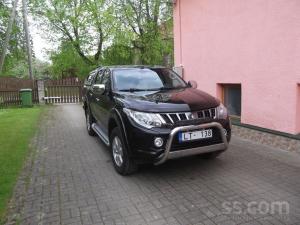 Black Mitsubishi l-200 2018 in Riga, with an engine capacity of 2.40 L and mileage of 112 thousand km for 12490 €, photo 11 on AUTOMOTO.COM.LV