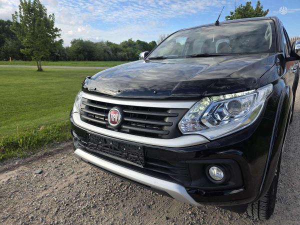 Black Mitsubishi l-200 2018 in Siauliai, with an engine capacity of 2.44 L and mileage of 200 thousand km for 13700 €, photo 9 on AUTOMOTO.COM.LV