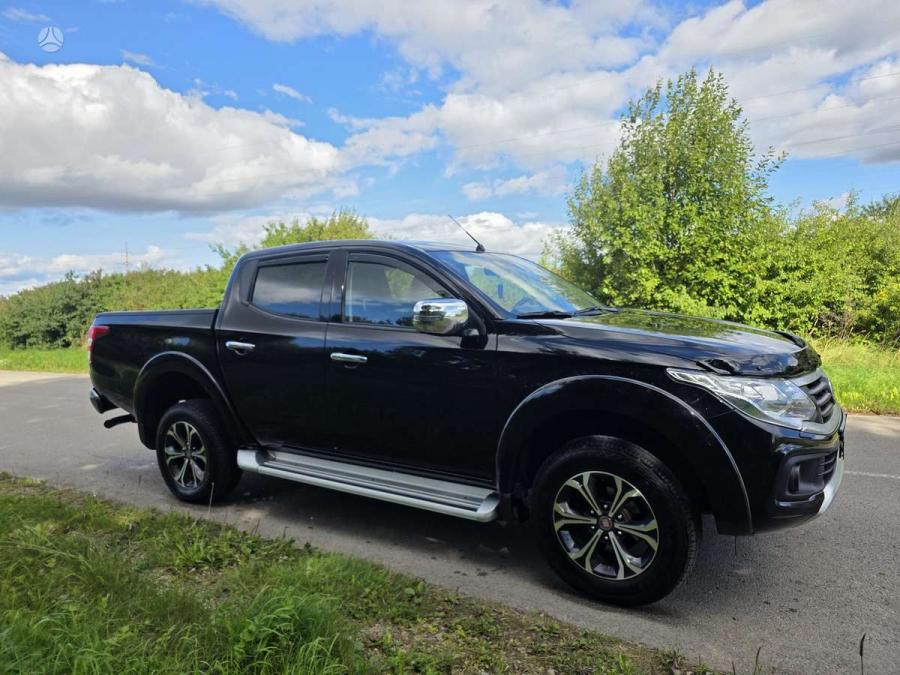 Melns Mitsubishi l-200 2018 Šauļi, ar dzinēja tilpumu 2.40 L un nobraukumu 200 tūkst. km par 12800 €, foto 1 vietnē AUTOMOTO.COM.LV